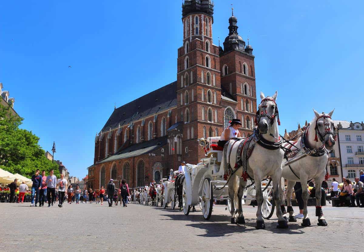 Best Places To Visit in Krakow [Recommended By Locals]